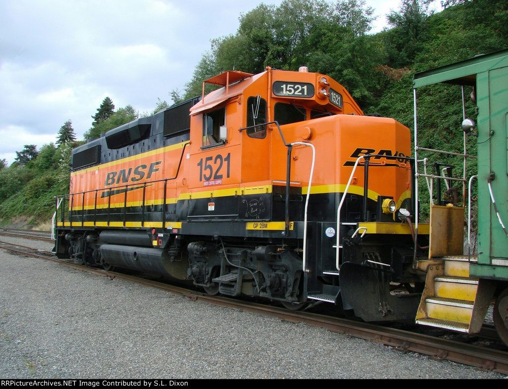 BNSF 1521 @ Bayside